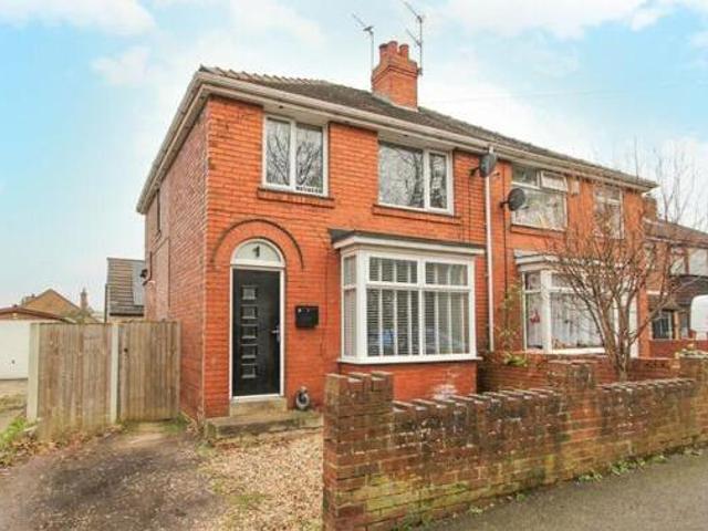 3 Bedroom Semi detached House For Sale In Edenthorpe, Doncaster