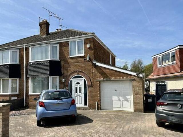 3 Bedroom Semi detached House For Sale In Edenthorpe