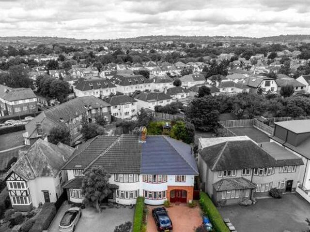3 Bedroom Semi detached House For Sale In Edgware, Middx