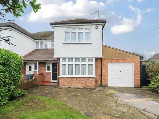 3 Bedroom Semi detached House For Sale In Edgware
