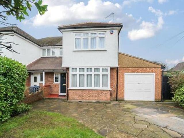 3 Bedroom Semi detached House For Sale In Edgware