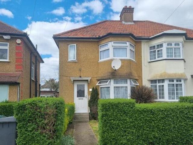 3 Bedroom Semi detached House For Sale In Edgware