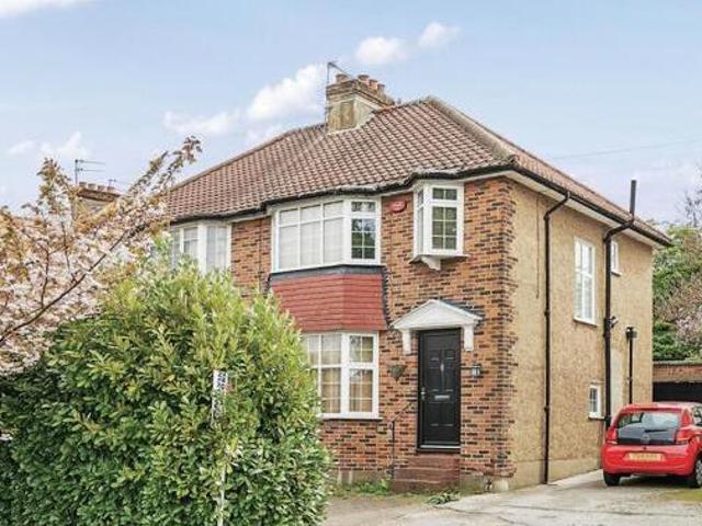 3 Bedroom Semi detached House For Sale In Edgware