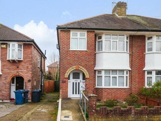 3 Bedroom Semi detached House For Sale In Edgware