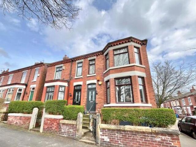 3 Bedroom Semi detached House For Sale In Edgeley, Stockport