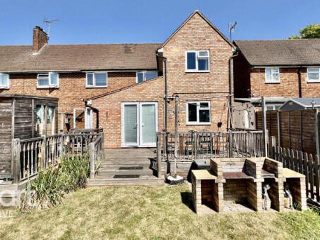 3 bedroom semi detached house for sale in Eighth Avenue, Luton, LU3