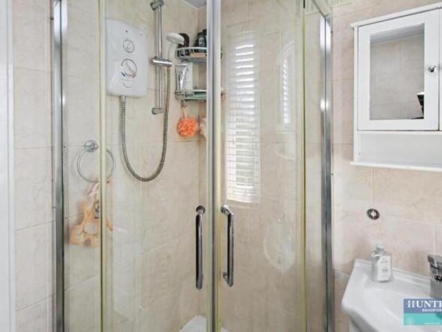 3 bedroom semi detached house for sale in Elmfield Drive Bradford, BD6 1PS, BD6