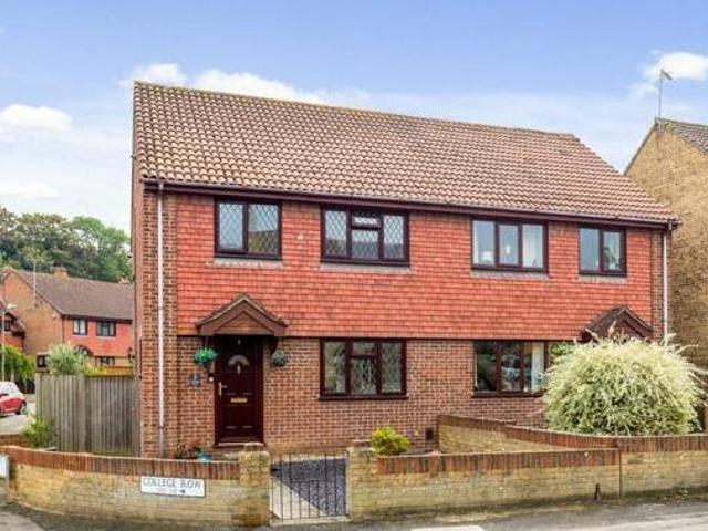 3 Bedroom Semi detached House For Sale In Elms Vale, Dover