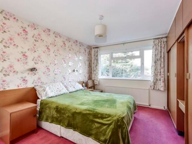 3 bedroom semi detached house for sale in Ellwood Gardens, WD25