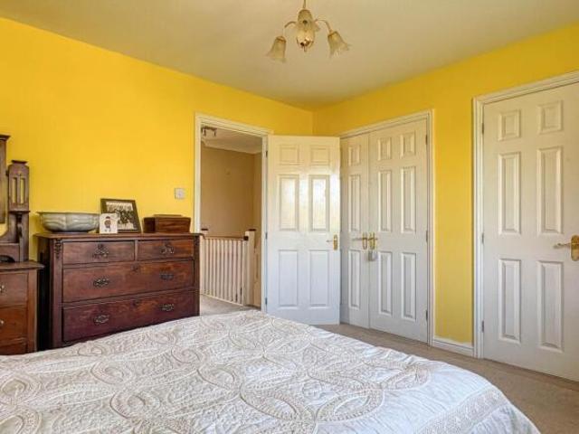 3 bedroom semi detached house for sale in Elliots Way, Caversham, Reading, RG4