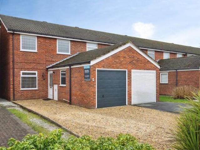 3 bedroom semi detached house for sale in Endsleigh Close, Upton, Chester, CH2