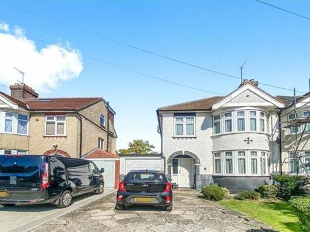 3 Bedroom Semi detached House For Sale In Enfield
