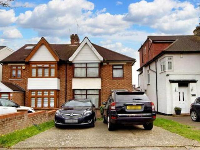 3 Bedroom Semi detached House For Sale In Enfield