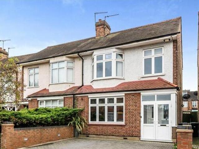 3 Bedroom Semi detached House For Sale In Enfield