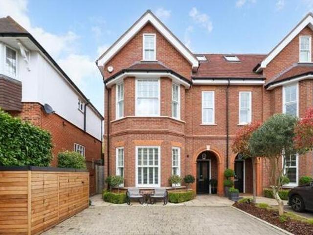 3 Bedroom Semi detached House For Sale In Esher, Surrey