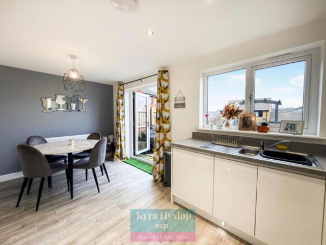 3 bedroom semi detached house for sale in Exeter, EX1 3UU, EX1