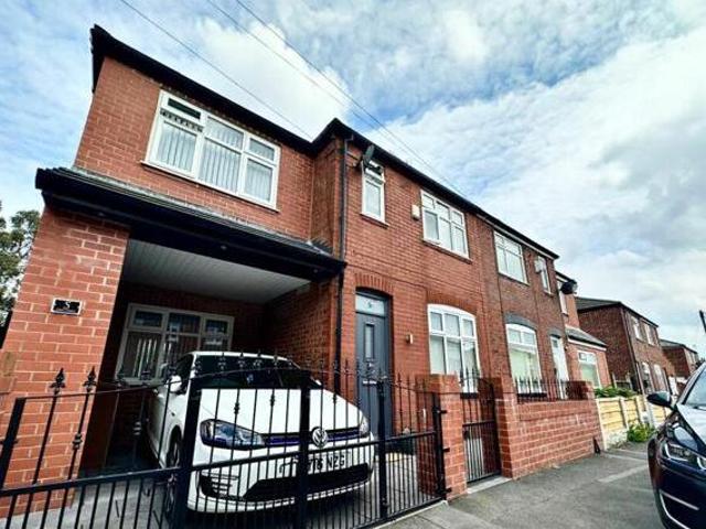 3 Bedroom Semi detached House For Sale In Failsworth