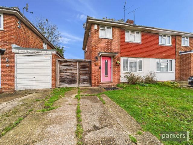 3 bedroom semi detached house for sale in Fairwater Drive, Woodley, Reading, Berkshire, RG5
