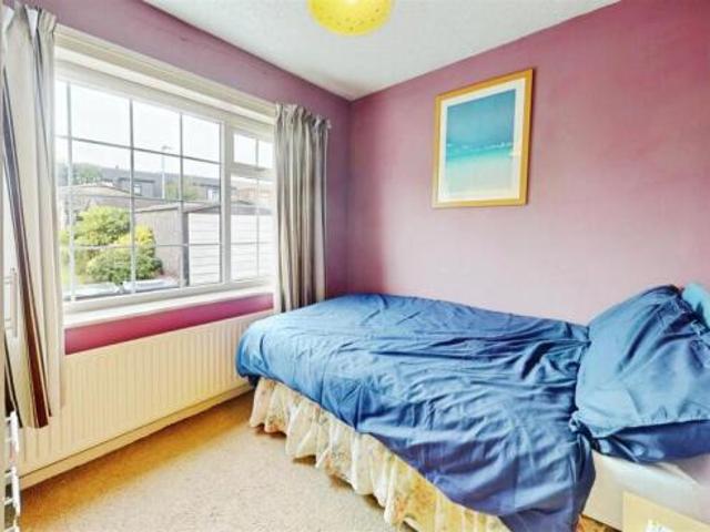 3 bedroom semi detached house for sale in Fairway, Bradford, BD7