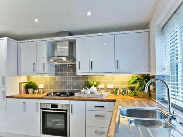 3 Bedroom Semi detached House For Sale In Faraday Gardens
