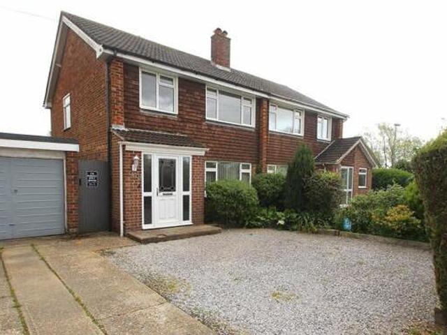3 Bedroom Semi detached House For Sale In Fareham, Hampshire