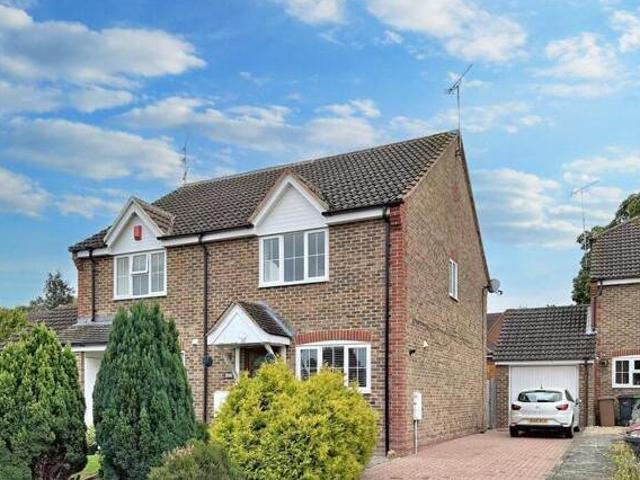3 Bedroom Semi detached House For Sale In Faringdon