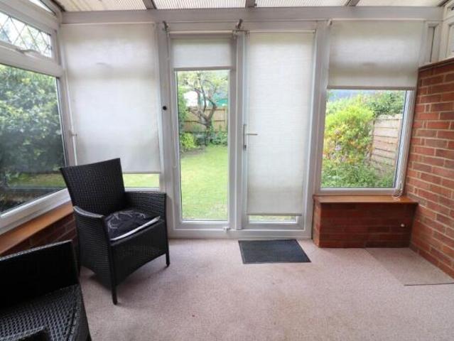 3 bedroom semi detached house for sale in Faringdon Road, Luton, Bedfordshire, LU4 0EB, LU4