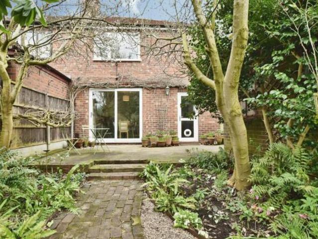 3 bedroom semi detached house for sale in Farlands Drive, Manchester, Greater Manchester, M20