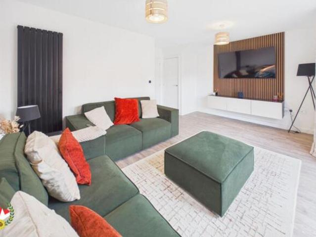 3 bedroom semi detached house for sale in Farley Way, Hardwicke, Gloucester GL2 4EU, GL2