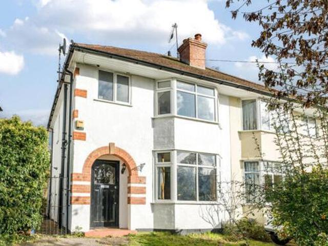 3 Bedroom Semi detached House For Sale In Farnborough