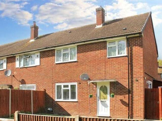 3 Bedroom Semi detached House For Sale In Farnborough, Hampshire