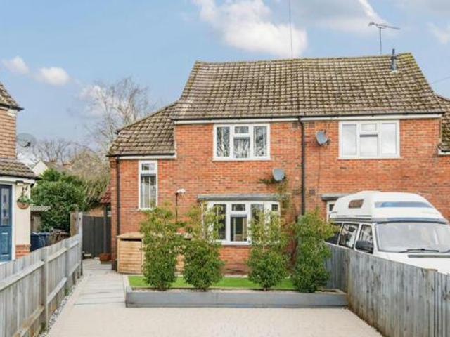 3 Bedroom Semi detached House For Sale In Farnham, Surrey