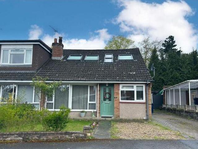 3 Bedroom Semi detached House For Sale In Farnham, Surrey