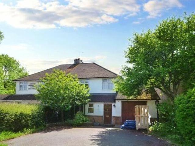 3 Bedroom Semi detached House For Sale In Farnham, Surrey