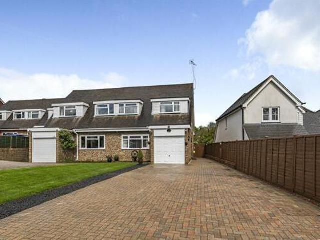 3 Bedroom Semi detached House For Sale In Farnham, Surrey