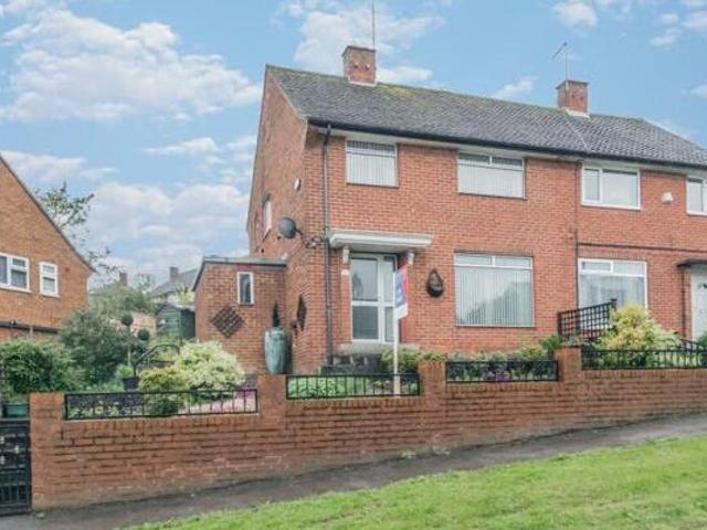 3 Bedroom Semi detached House For Sale In Farnley