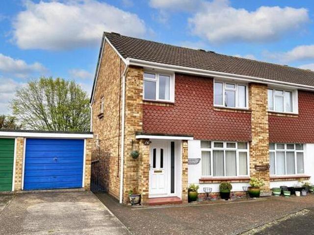 3 Bedroom Semi detached House For Sale In Fawley