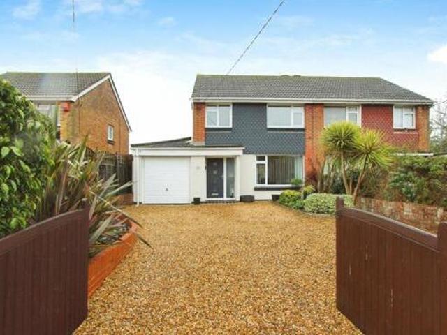 3 Bedroom Semi detached House For Sale In Fawley, Southampton