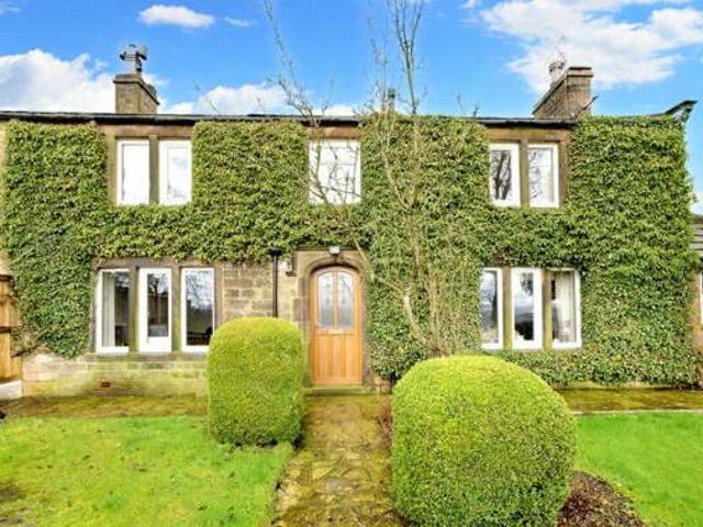 3 Bedroom Semi detached House For Sale In Fence, Burnley
