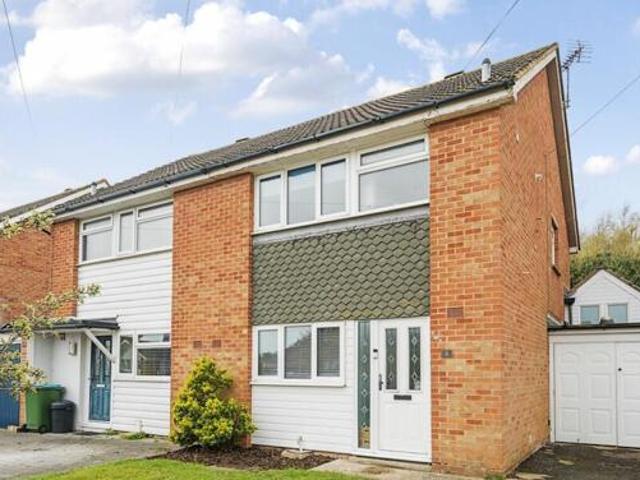 3 Bedroom Semi detached House For Sale In Felpham