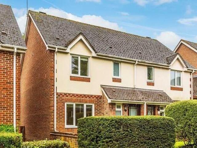 3 Bedroom Semi detached House For Sale In Fetcham