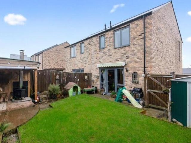 3 bedroom semi detached house for sale in Fewston Drive, Harrogate, HG3