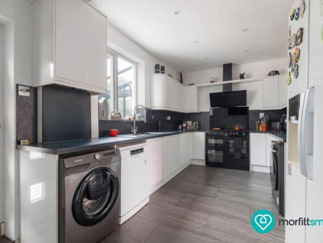3 bedroom semi detached house for sale in Findon Road, Wisewood, Sheffield, S6 4WP, S6
