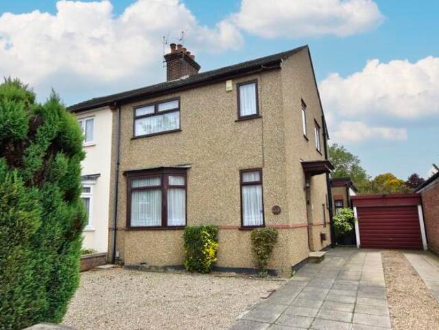 3 bedroom semi detached house for sale in First Avenue, Watford, WD25