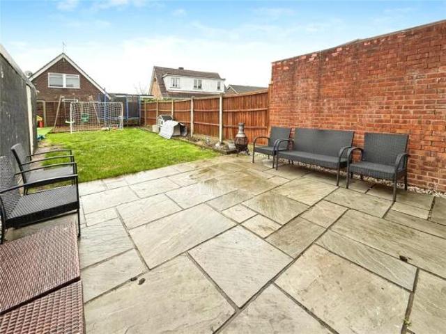 3 bedroom semi detached house for sale in Fontwell Crescent, Lincoln, Lincolnshire, LN6