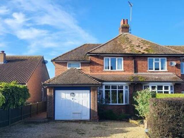 3 Bedroom Semi detached House For Sale In Folksworth, Peterborough