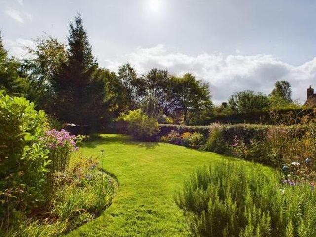 3 Bedroom Semi detached House For Sale In Ford Way