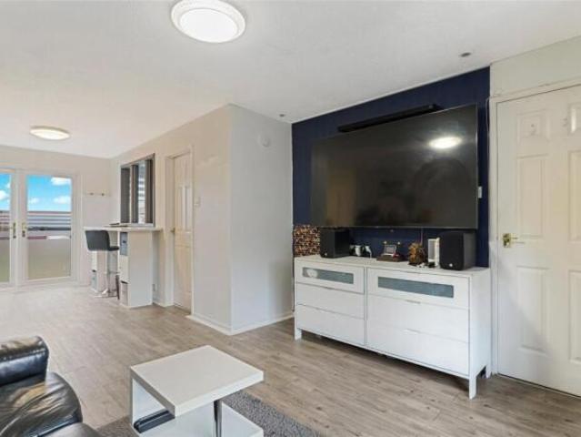 3 bedroom semi detached house for sale in Foresthall Drive, Springburn, Glasgow, G21