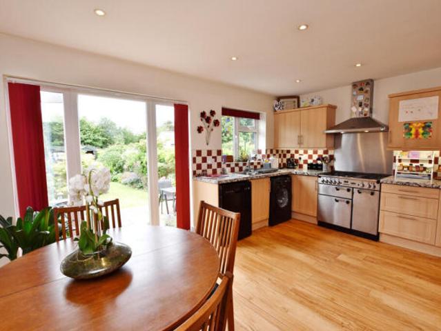 3 bedroom semi detached house for sale in Fourth Avenue, WD25