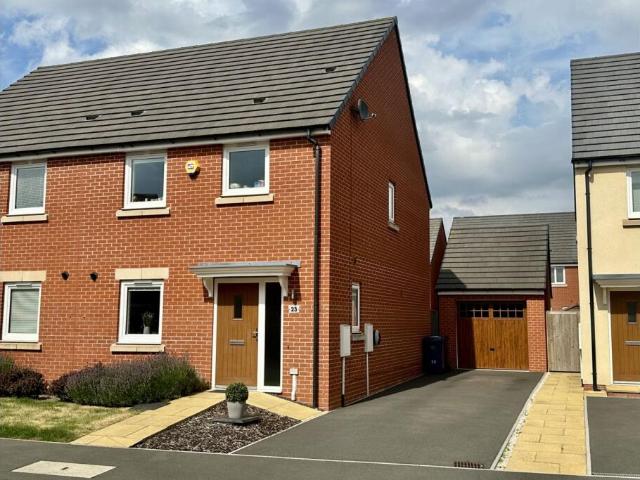 3 bedroom semi detached house for sale in Foxfield Way, Nottingham, NG2